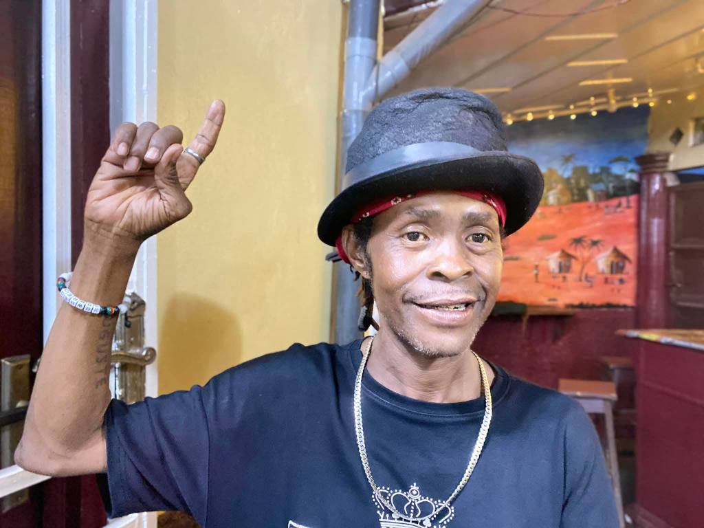 Centrafrique: l’artiste musicien Sessi Selengue conduit à sa dernière ...